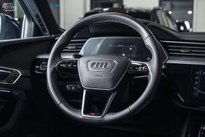 Blue Audi E-Tron 2022 in Marijampole, with an engine capacity of 0.00 L and mileage of 26 thousand km for 34950 €, photo 13 on AUTOMOTO.COM.LV