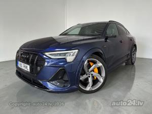 Синий Ауди E-Tron 2022 в Таллин, объемом двигателя 0.00 л и пробегом 86 тыс. км за 49999 €, фото  на AUTOMOTO.COM.LV