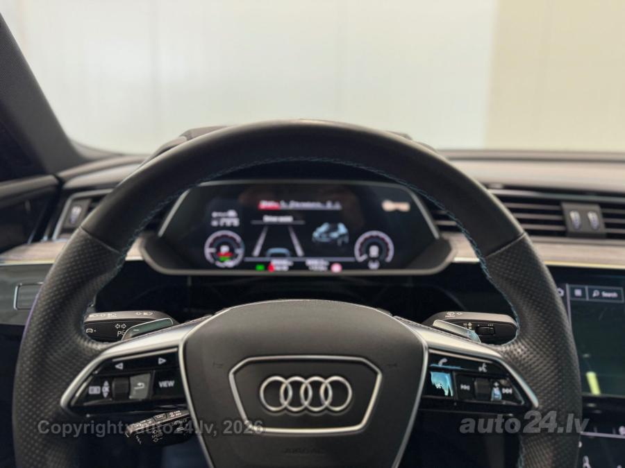 Синий Ауди E-Tron 2022 в Таллин, объемом двигателя 0.00 л и пробегом 86 тыс. км за 49999 €, фото 20 на AUTOMOTO.COM.LV