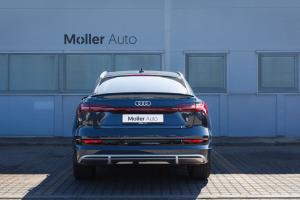 Blue Audi E-Tron 2022 in Ventspils, with an engine capacity of 0.00 L and mileage of 14 thousand km for 36500 €, photo 5 on AUTOMOTO.COM.LV