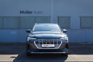 Blue Audi E-Tron 2022 in Ventspils, with an engine capacity of 0.00 L and mileage of 14 thousand km for 36500 €, photo 9 on AUTOMOTO.COM.LV