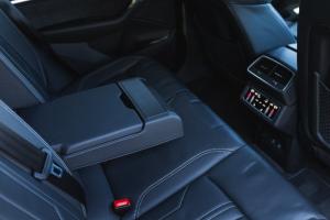 Blue Audi E-Tron 2022 in Ventspils, with an engine capacity of 0.00 L and mileage of 14 thousand km for 36500 €, photo 25 on AUTOMOTO.COM.LV
