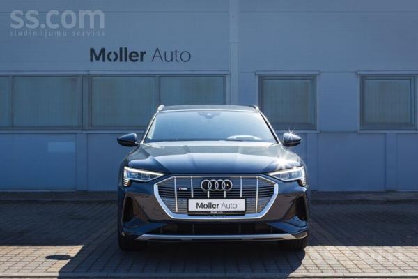 Blue Audi E-Tron 2022 in Ventspils, with an engine capacity of 0.00 L and mileage of 14 thousand km for 35700 €, photo 8 on AUTOMOTO.COM.LV