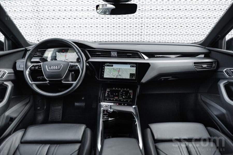 Zils Audi E-Tron 2022 Rīga, ar dzinēja tilpumu 0.00 L un nobraukumu 64 tūkst. km par 33250 €, foto 8 vietnē AUTOMOTO.COM.LV
