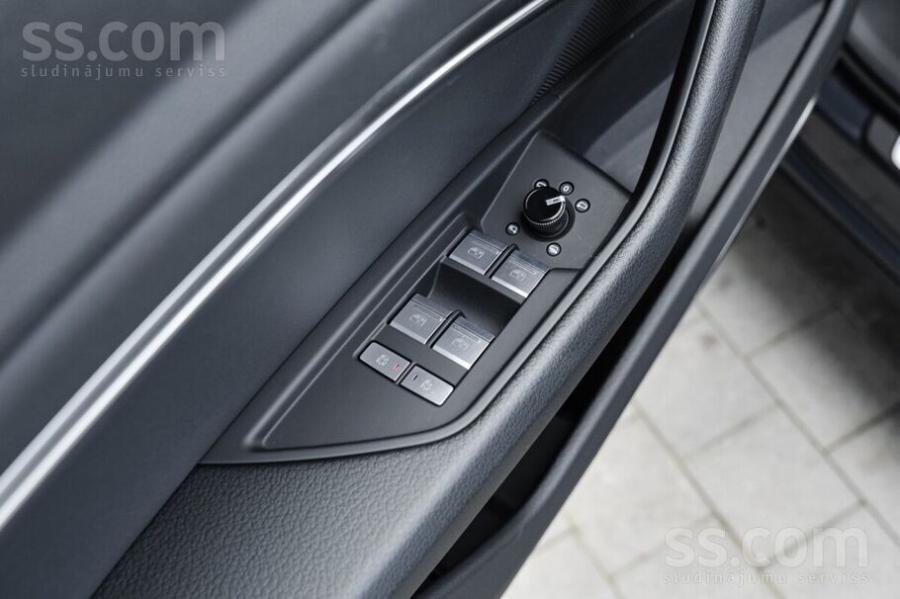 Zils Audi E-Tron 2022 Rīga, ar dzinēja tilpumu 0.00 L un nobraukumu 64 tūkst. km par 33250 €, foto 9 vietnē AUTOMOTO.COM.LV