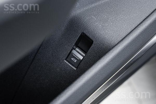 Zils Audi E-Tron 2022 Rīga, ar dzinēja tilpumu 0.00 L un nobraukumu 64 tūkst. km par 33250 €, foto 9 vietnē AUTOMOTO.COM.LV