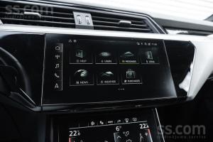 Zils Audi E-Tron 2022 Rīga, ar dzinēja tilpumu 0.00 L un nobraukumu 64 tūkst. km par 33250 €, foto 28 vietnē AUTOMOTO.COM.LV