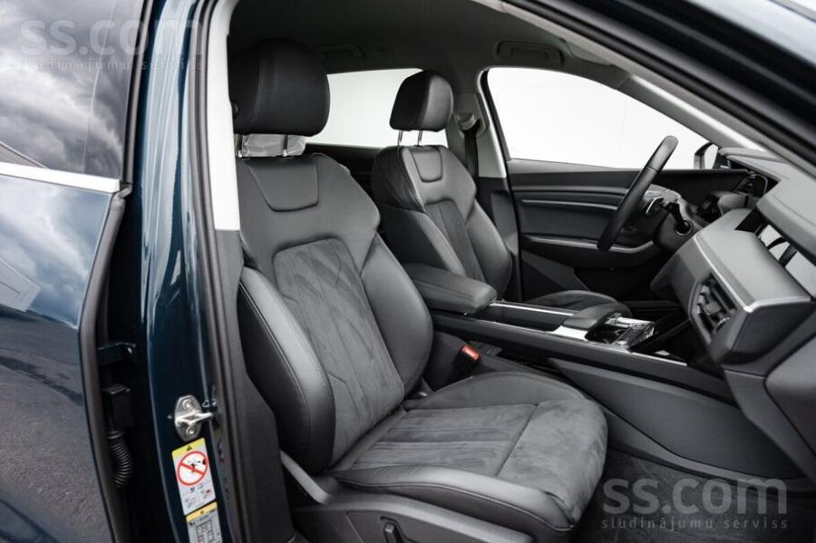 Zils Audi E-Tron 2022 Rīga, ar dzinēja tilpumu 0.00 L un nobraukumu 106 tūkst. km par 28950 €, foto 8 vietnē AUTOMOTO.COM.LV