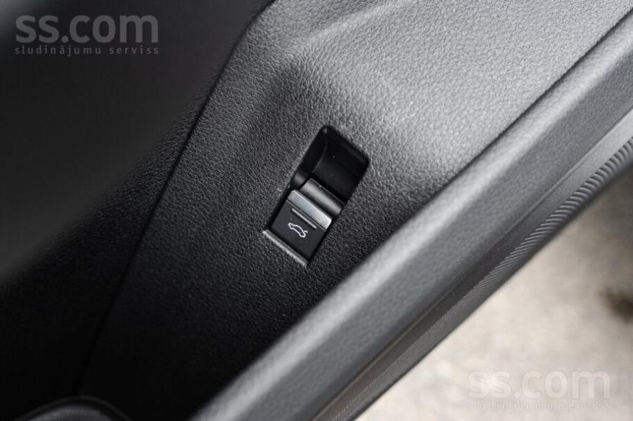 Zils Audi E-Tron 2022 Rīga, ar dzinēja tilpumu 0.00 L un nobraukumu 106 tūkst. km par 28950 €, foto 12 vietnē AUTOMOTO.COM.LV