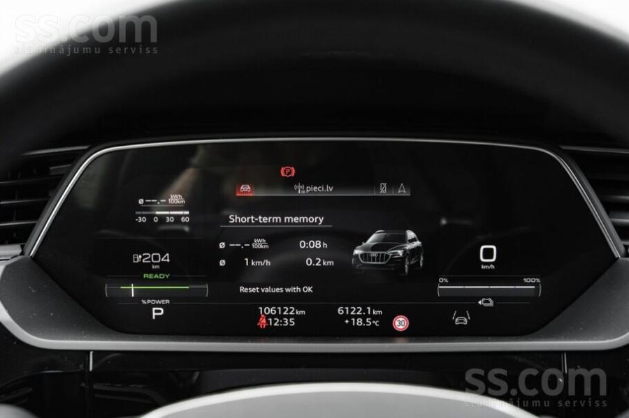 Zils Audi E-Tron 2022 Rīga, ar dzinēja tilpumu 0.00 L un nobraukumu 106 tūkst. km par 28950 €, foto 16 vietnē AUTOMOTO.COM.LV