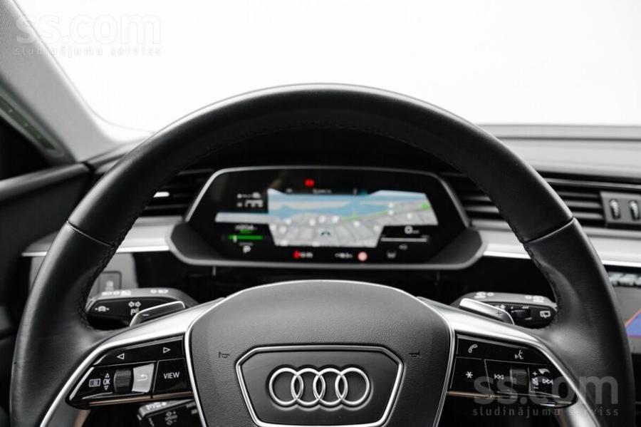 Zils Audi E-Tron 2022 Rīga, ar dzinēja tilpumu 0.00 L un nobraukumu 106 tūkst. km par 28950 €, foto 19 vietnē AUTOMOTO.COM.LV