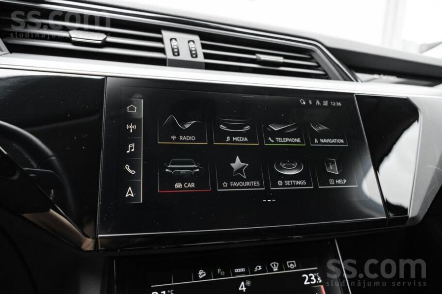 Zils Audi E-Tron 2022 Rīga, ar dzinēja tilpumu 0.00 L un nobraukumu 106 tūkst. km par 28950 €, foto 24 vietnē AUTOMOTO.COM.LV