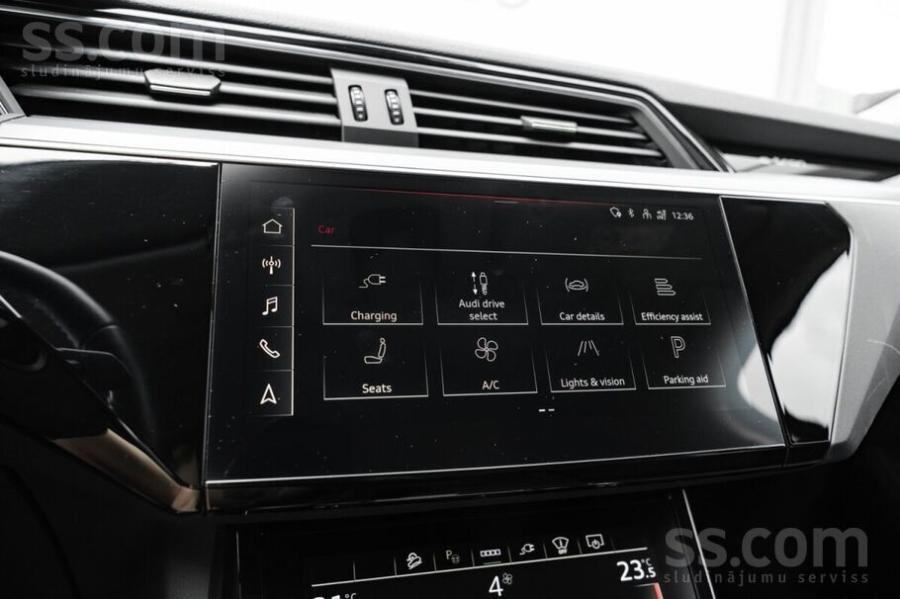 Zils Audi E-Tron 2022 Rīga, ar dzinēja tilpumu 0.00 L un nobraukumu 106 tūkst. km par 28950 €, foto 25 vietnē AUTOMOTO.COM.LV
