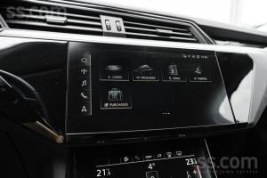 Zils Audi E-Tron 2022 Rīga, ar dzinēja tilpumu 0.00 L un nobraukumu 106 tūkst. km par 28950 €, foto 32 vietnē AUTOMOTO.COM.LV