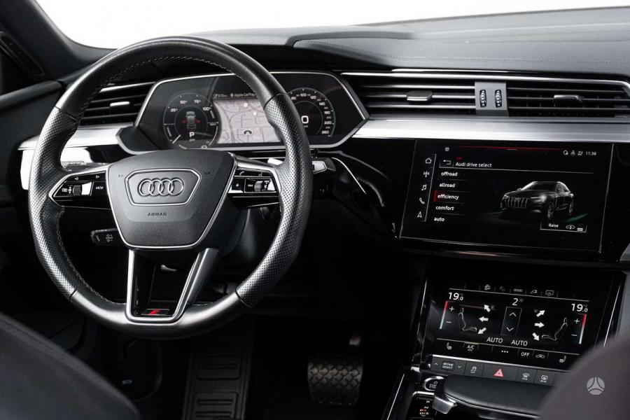 Zils Audi E-Tron 2022 Viļņa, ar dzinēja tilpumu 0.00 L un nobraukumu 60 tūkst. km par 33900 €, foto 12 vietnē AUTOMOTO.COM.LV
