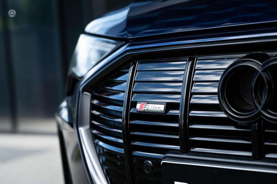 Zils Audi E-Tron 2022 Viļņa, ar dzinēja tilpumu 0.00 L un nobraukumu 60 tūkst. km par 33900 €, foto 19 vietnē AUTOMOTO.COM.LV