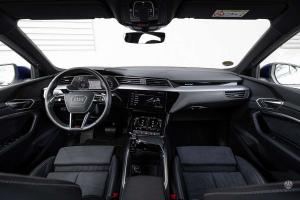 Zils Audi E-Tron 2022 Viļņa, ar dzinēja tilpumu 0.00 L un nobraukumu 60 tūkst. km par 33900 €, foto 21 vietnē AUTOMOTO.COM.LV