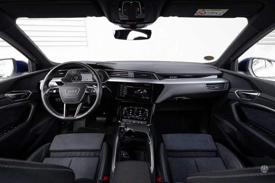 Zils Audi E-Tron 2022 Viļņa, ar dzinēja tilpumu 0.00 L un nobraukumu 60 tūkst. km par 33900 €, foto 21 vietnē AUTOMOTO.COM.LV