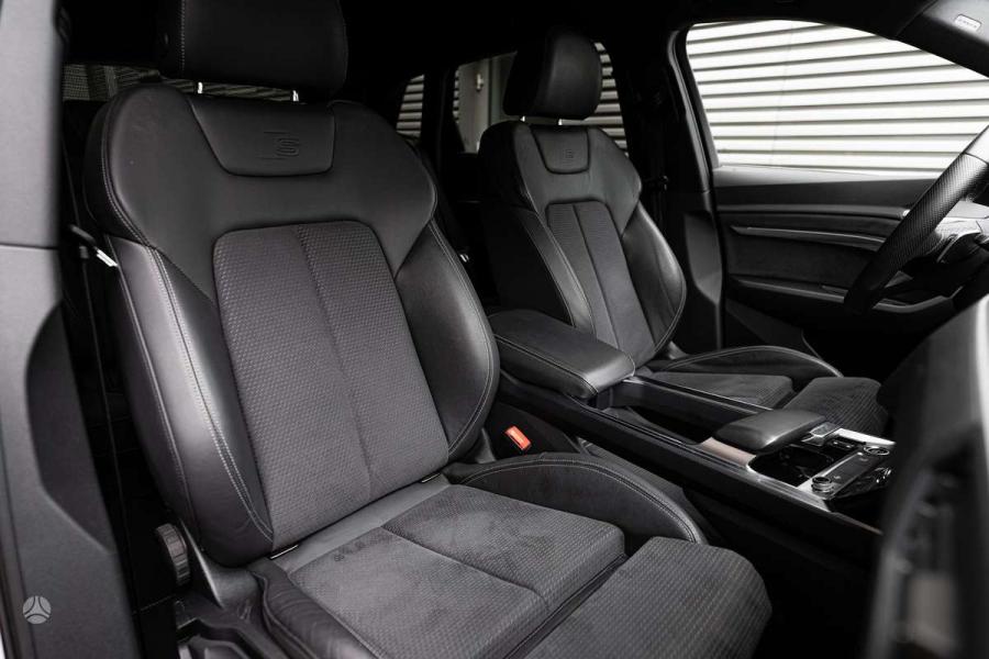 Zils Audi E-Tron 2022 Viļņa, ar dzinēja tilpumu 0.00 L un nobraukumu 60 tūkst. km par 33900 €, foto 23 vietnē AUTOMOTO.COM.LV