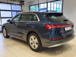 Zils Audi E-Tron 2022 Rīga, ar dzinēja tilpumu 0.00 L un nobraukumu 99 tūkst. km par 33990 €, foto 5 vietnē AUTOMOTO.COM.LV