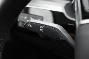 Blue Audi E-Tron 2022 in Riga, with an engine capacity of 0.00 L and mileage of 106 thousand km for 28950 €, photo 15 on AUTOMOTO.COM.LV