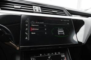 Blue Audi E-Tron 2022 in Riga, with an engine capacity of 0.00 L and mileage of 106 thousand km for 28950 €, photo 29 on AUTOMOTO.COM.LV