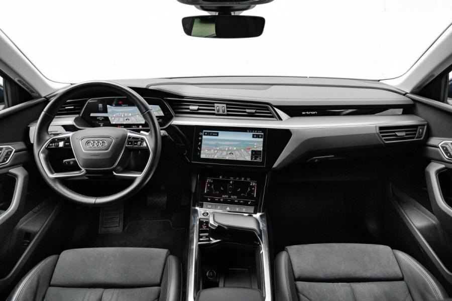 Blue Audi E-Tron 2022 in Riga, with an engine capacity of 0.00 L and mileage of 106 thousand km for 28950 €, photo 36 on AUTOMOTO.COM.LV