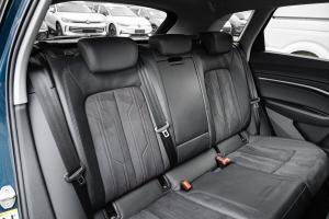 Blue Audi E-Tron 2022 in Riga, with an engine capacity of 0.00 L and mileage of 106 thousand km for 28950 €, photo 39 on AUTOMOTO.COM.LV