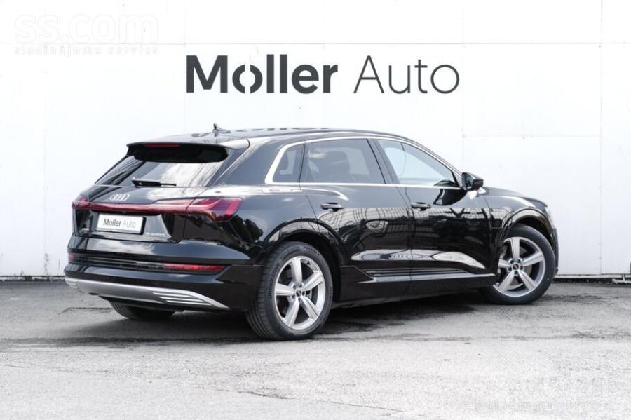 Zils Audi E-Tron 2022 Rīga, ar dzinēja tilpumu 0.00 L un nobraukumu 77 tūkst. km par 36500 €, foto 5 vietnē AUTOMOTO.COM.LV