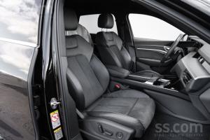 Zils Audi E-Tron 2022 Rīga, ar dzinēja tilpumu 0.00 L un nobraukumu 77 tūkst. km par 36500 €, foto 8 vietnē AUTOMOTO.COM.LV