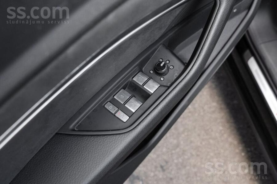 Zils Audi E-Tron 2022 Rīga, ar dzinēja tilpumu 0.00 L un nobraukumu 77 tūkst. km par 36500 €, foto 12 vietnē AUTOMOTO.COM.LV