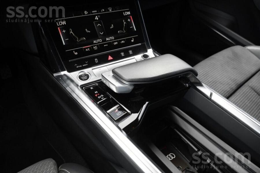 Zils Audi E-Tron 2022 Rīga, ar dzinēja tilpumu 0.00 L un nobraukumu 77 tūkst. km par 36500 €, foto 22 vietnē AUTOMOTO.COM.LV