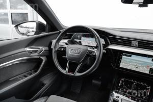 Zils Audi E-Tron 2022 Rīga, ar dzinēja tilpumu 0.00 L un nobraukumu 77 tūkst. km par 36500 €, foto 36 vietnē AUTOMOTO.COM.LV