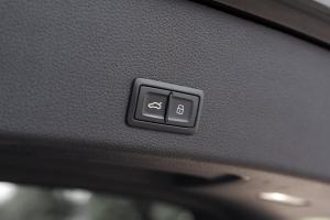 Zils Audi E-Tron 2022 Rīga, ar dzinēja tilpumu 0.00 L un nobraukumu 77 tūkst. km par 36500 €, foto 11 vietnē AUTOMOTO.COM.LV