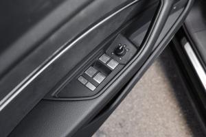 Zils Audi E-Tron 2022 Rīga, ar dzinēja tilpumu 0.00 L un nobraukumu 77 tūkst. km par 36500 €, foto 12 vietnē AUTOMOTO.COM.LV
