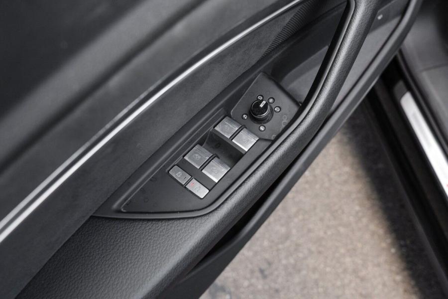 Zils Audi E-Tron 2022 Rīga, ar dzinēja tilpumu 0.00 L un nobraukumu 77 tūkst. km par 36500 €, foto 12 vietnē AUTOMOTO.COM.LV