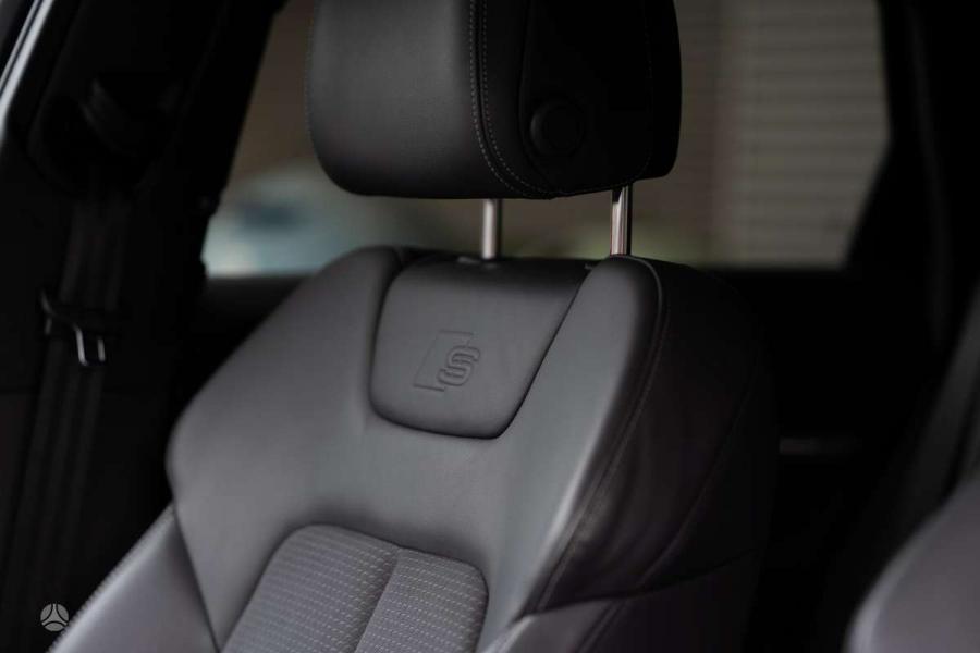 Zils Audi E-Tron 2022 Viļņa, ar dzinēja tilpumu 0.00 L un nobraukumu 60 tūkst. km par 32900 €, foto 26 vietnē AUTOMOTO.COM.LV
