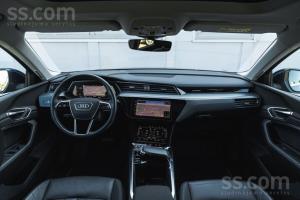 Синий Ауди E-Tron 2022 в Вентспилс, объемом двигателя 0.00 л и пробегом 47 тыс. км за 37900 €, фото 18 на AUTOMOTO.COM.LV