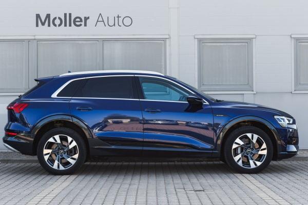 Синий Ауди E-Tron 2022 в Вентспилс, объемом двигателя 0.00 л и пробегом 47 тыс. км за 37900 €, фото 6 на AUTOMOTO.COM.LV