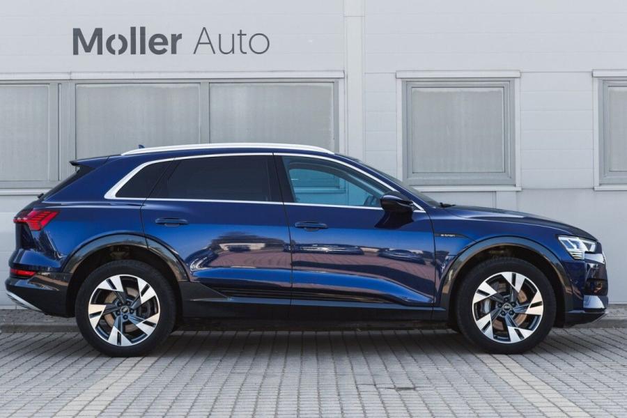 Синий Ауди E-Tron 2022 в Вентспилс, объемом двигателя 0.00 л и пробегом 47 тыс. км за 37900 €, фото 7 на AUTOMOTO.COM.LV