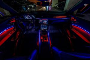 Blue Audi E-Tron 2022 in Vilnius, with an engine capacity of 0.00 L and mileage of 99 thousand km for 33900 €, photo 7 on AUTOMOTO.COM.LV