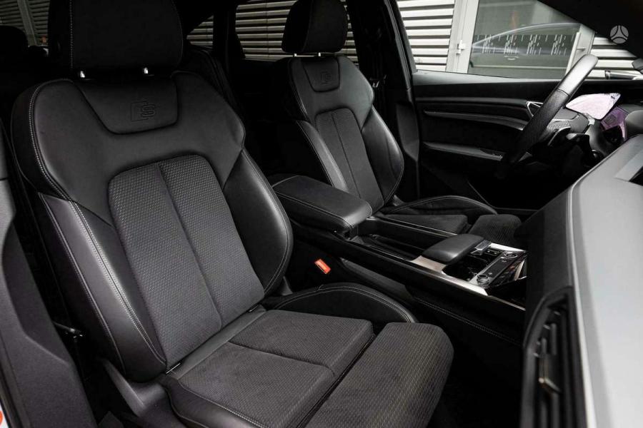 Blue Audi E-Tron 2022 in Vilnius, with an engine capacity of 0.00 L and mileage of 99 thousand km for 33900 €, photo 18 on AUTOMOTO.COM.LV