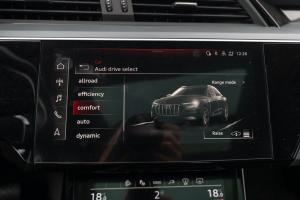 Синий Ауди E-Tron 2022 в Вильнюс, объемом двигателя 0.00 л и пробегом 52 тыс. км за 41950 €, фото 25 на AUTOMOTO.COM.LV