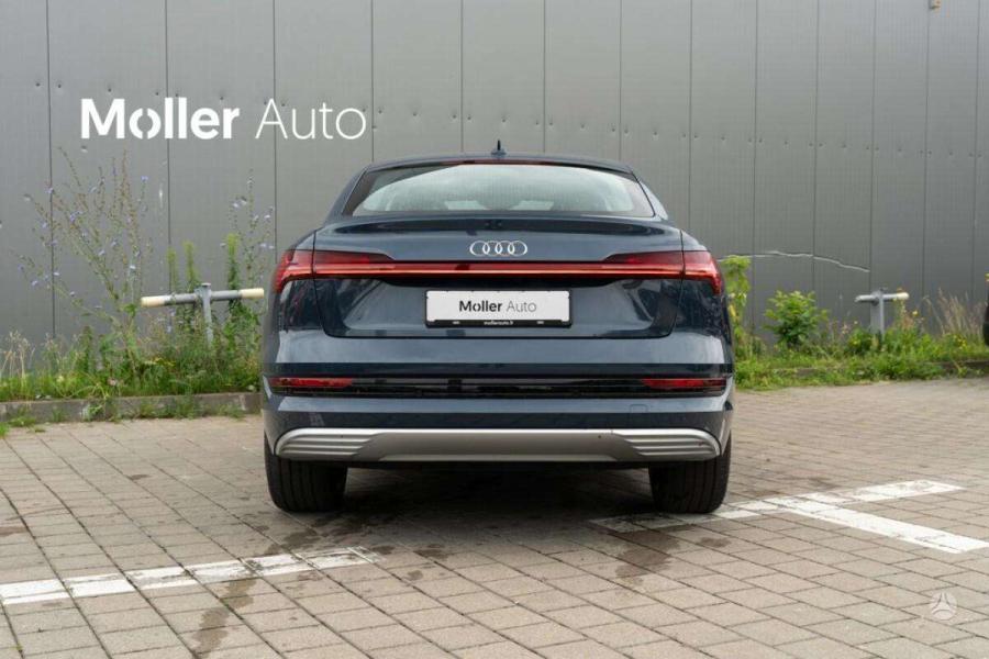Zils Audi E-Tron 2022 Viļņa, ar dzinēja tilpumu 0.00 L un nobraukumu 52 tūkst. km par 41950 €, foto 6 vietnē AUTOMOTO.COM.LV