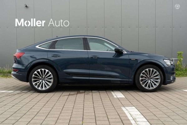 Zils Audi E-Tron 2022 Viļņa, ar dzinēja tilpumu 0.00 L un nobraukumu 52 tūkst. km par 41950 €, foto 7 vietnē AUTOMOTO.COM.LV
