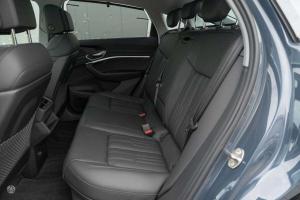 Zils Audi E-Tron 2022 Viļņa, ar dzinēja tilpumu 0.00 L un nobraukumu 52 tūkst. km par 41950 €, foto 14 vietnē AUTOMOTO.COM.LV