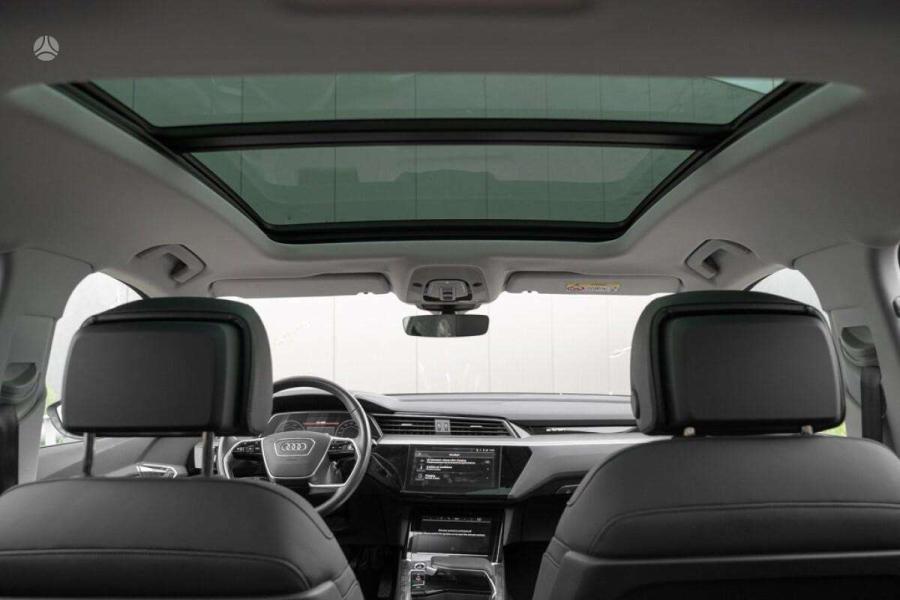 Zils Audi E-Tron 2022 Viļņa, ar dzinēja tilpumu 0.00 L un nobraukumu 52 tūkst. km par 41950 €, foto 18 vietnē AUTOMOTO.COM.LV