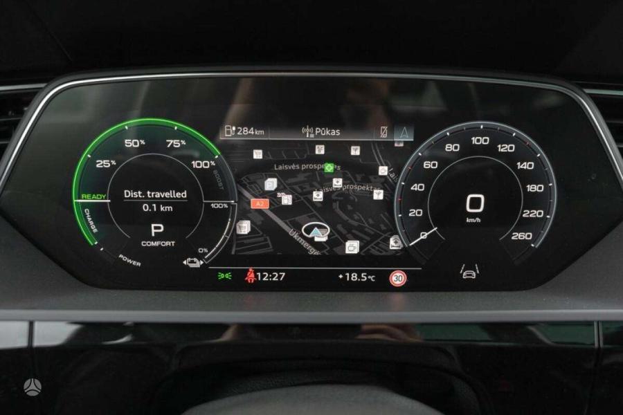 Zils Audi E-Tron 2022 Viļņa, ar dzinēja tilpumu 0.00 L un nobraukumu 52 tūkst. km par 41950 €, foto 22 vietnē AUTOMOTO.COM.LV