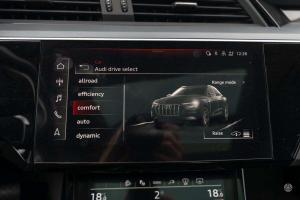 Zils Audi E-Tron 2022 Viļņa, ar dzinēja tilpumu 0.00 L un nobraukumu 52 tūkst. km par 41950 €, foto 25 vietnē AUTOMOTO.COM.LV