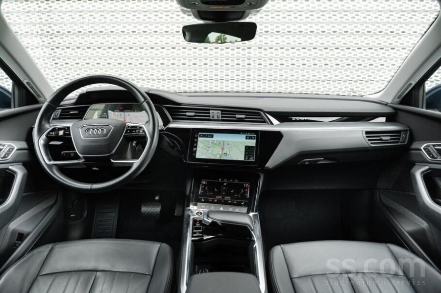 Zils Audi E-Tron 2022 Rīga, ar dzinēja tilpumu 0.00 L un nobraukumu 68 tūkst. km par 32500 €, foto 13 vietnē AUTOMOTO.COM.LV